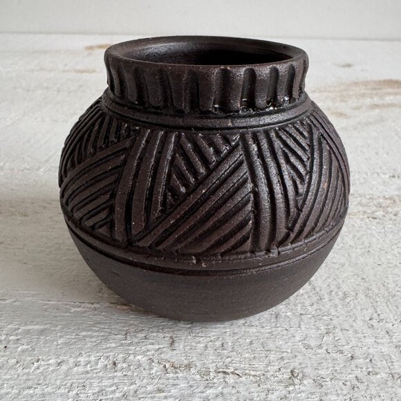 Accents | Small Vintage Talking Earth Pottery Vase Mohawk Six Nations ...